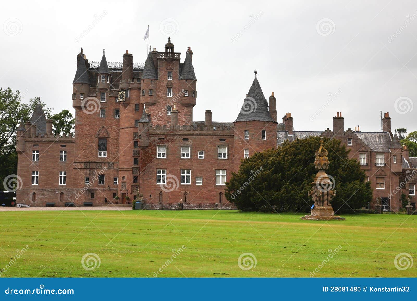 Glamis Castle, Scotland stock photo. Image of history - 28081480