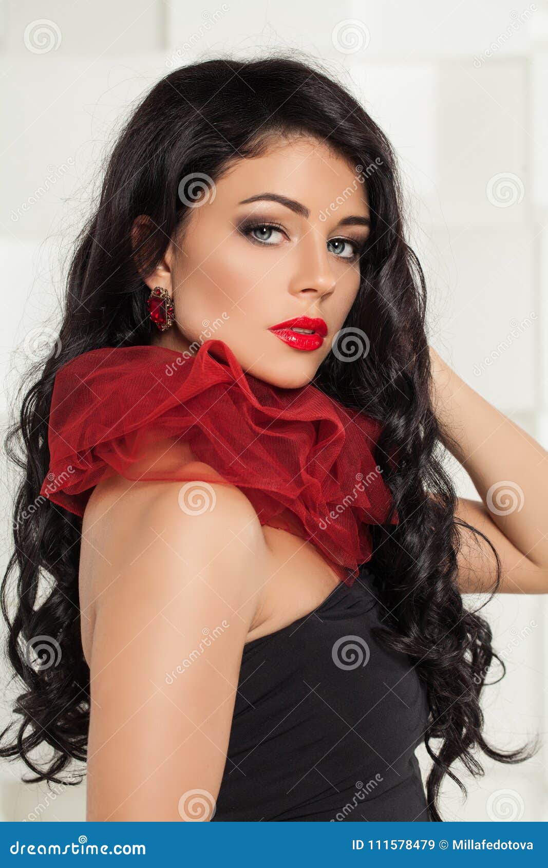 Glamorous Brunette Woman With Makeup Stock Image Image Of Close Body
