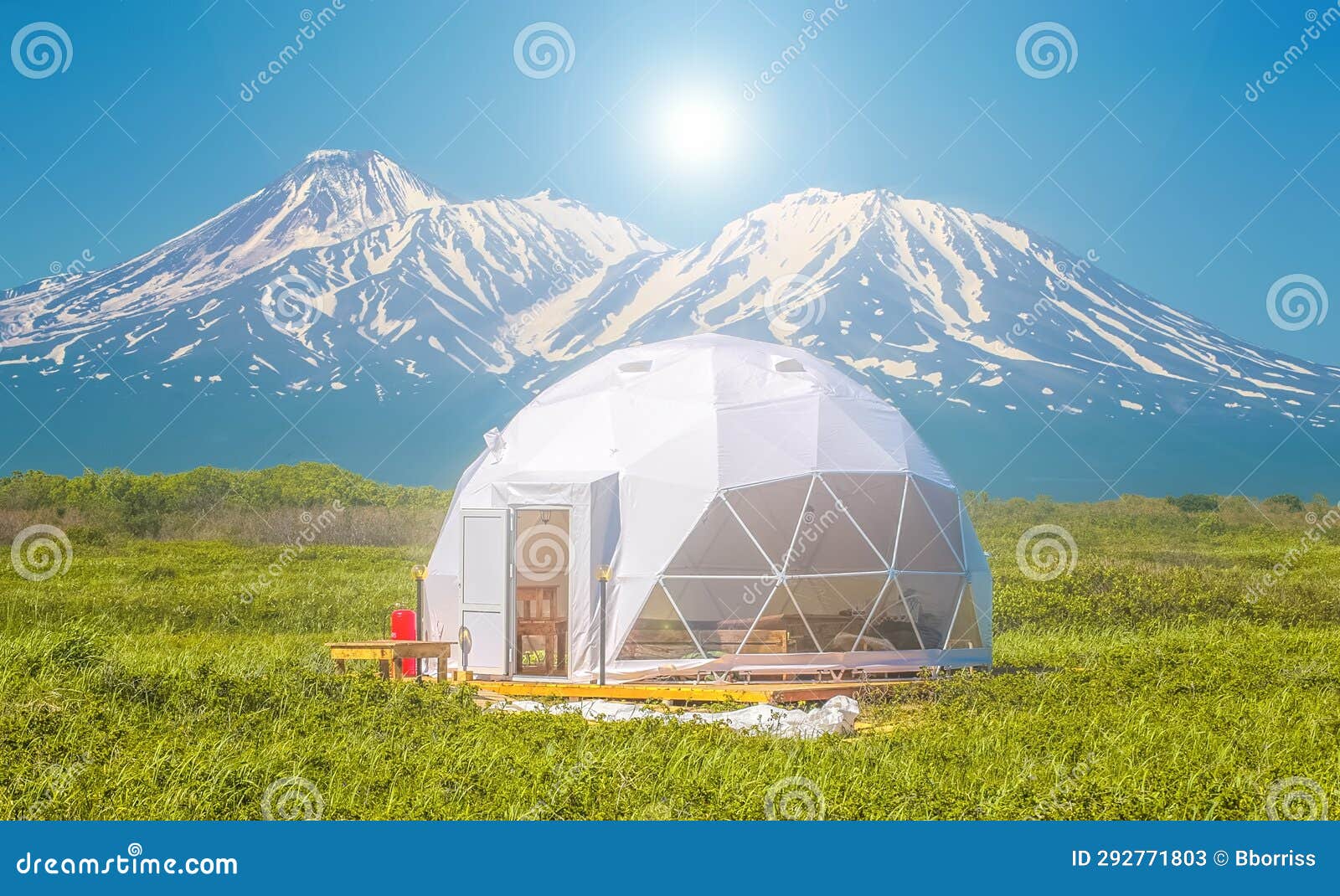 Glamping on the Slope of a Volcano in Autumn on the Kamchatka Peninsula ...