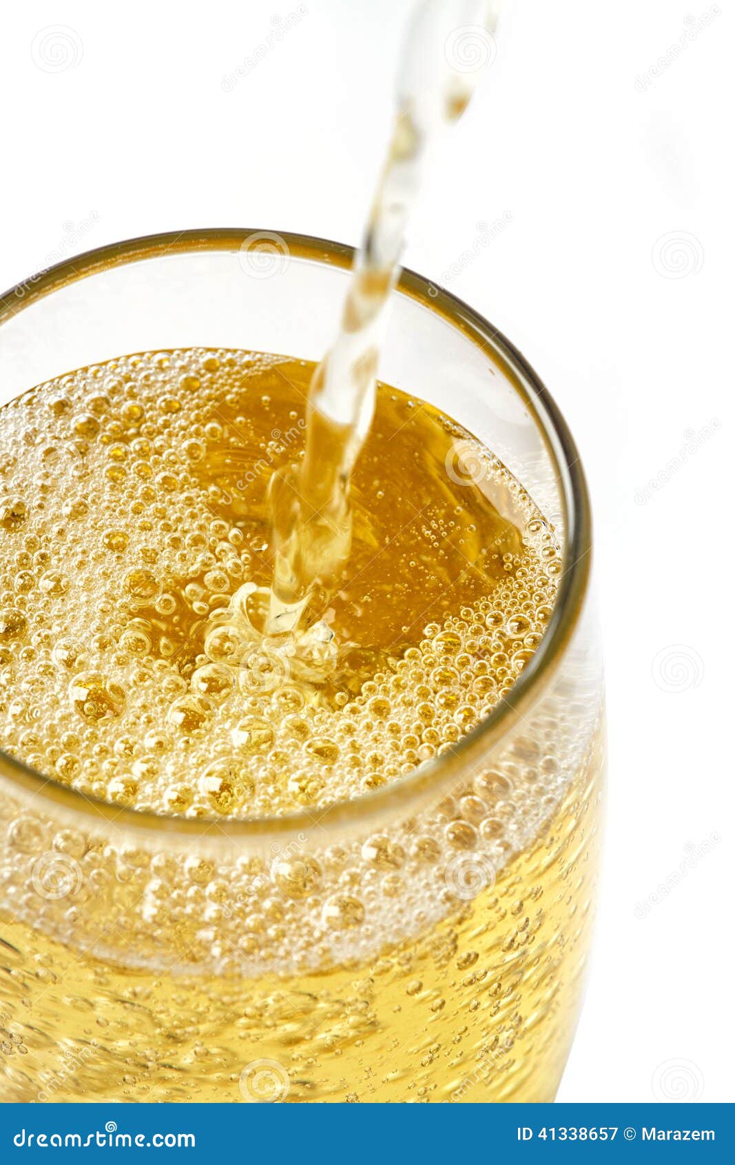 Glas cider stock afbeelding. Image of vrucht, restaurant - 41338657