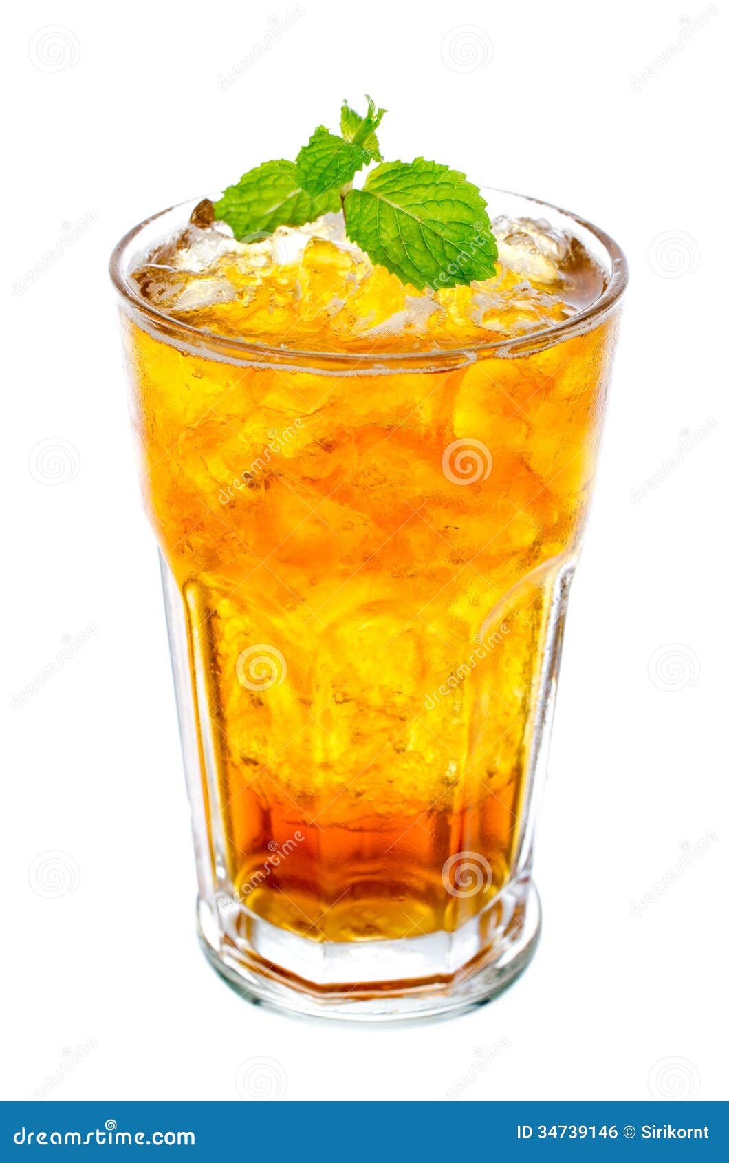 Glas Eistee Mit Minze Auf Weißem Hintergrund Stockfoto - Bild von ...