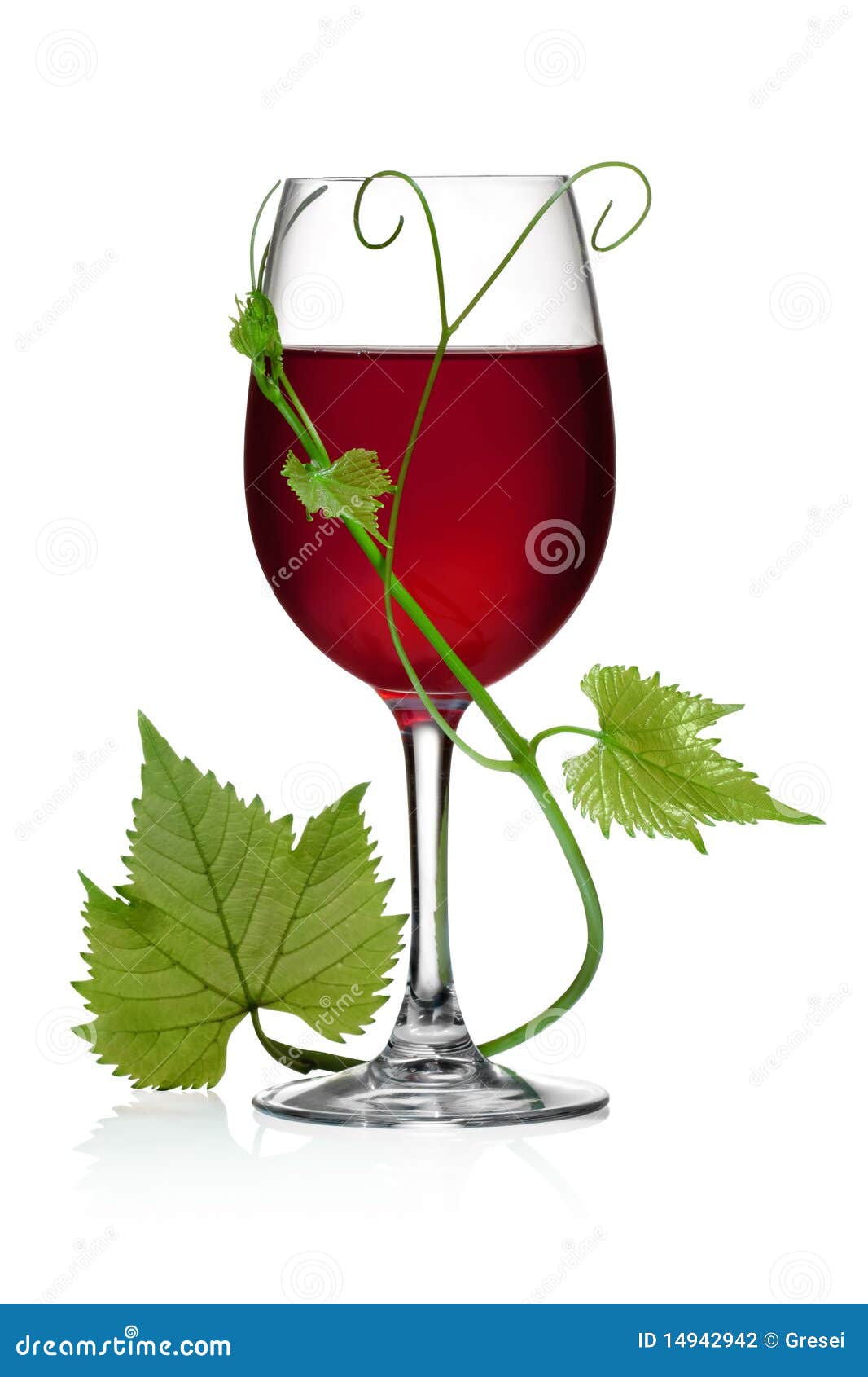 Glas Rotwein stockfoto. Bild von weinkellerei, produkt - 14942942
