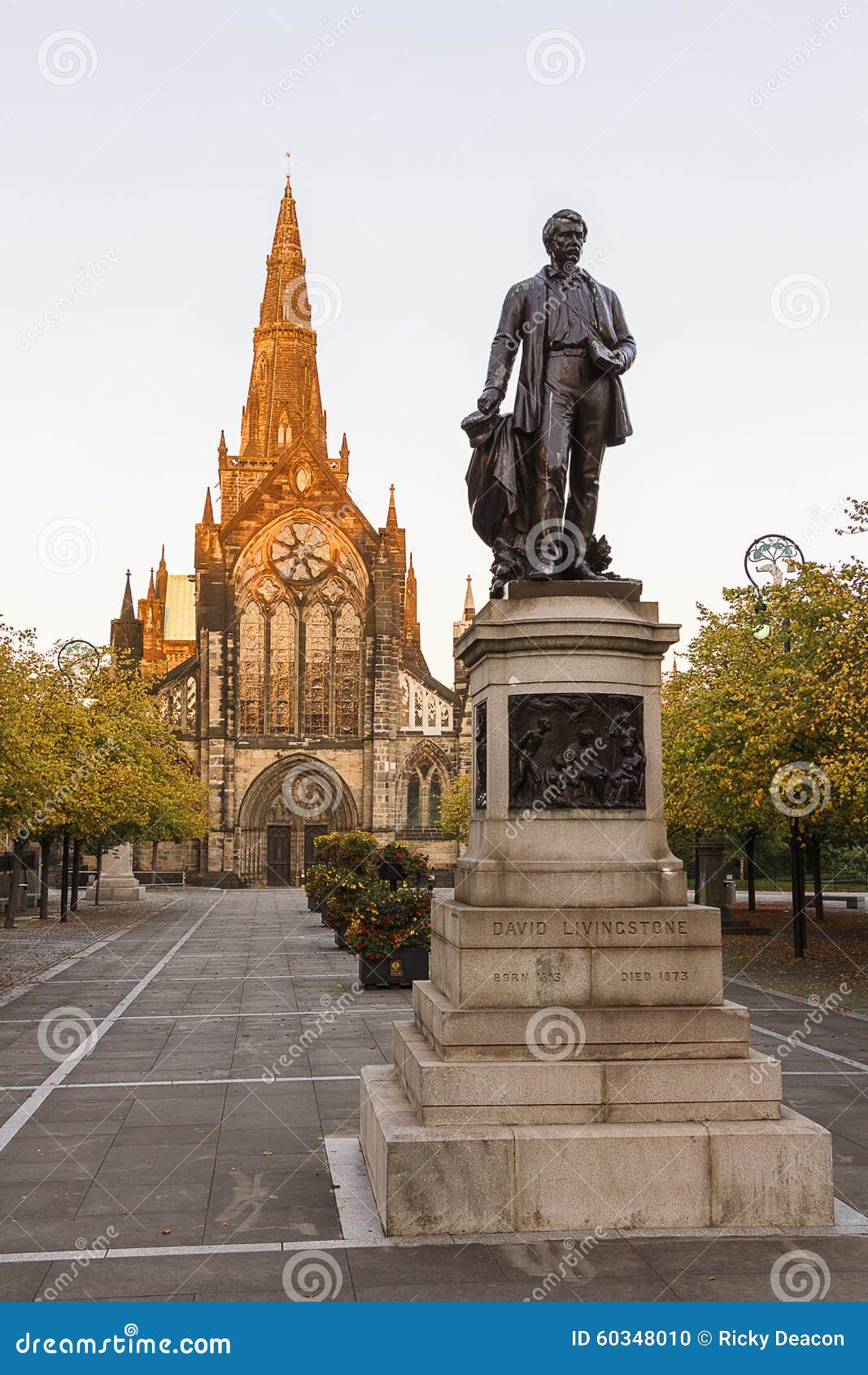 Glasgow Cathedral E Sir David Livingstone Fotografia Stock - Immagine ...