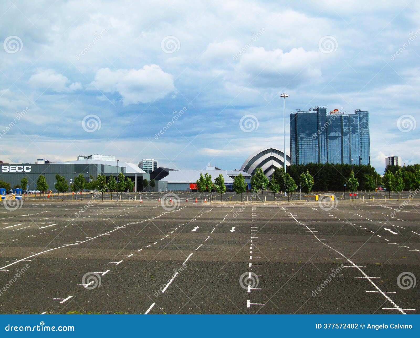 This Armadillo Structure Is A Dubai Metro Station Stock Photography ...