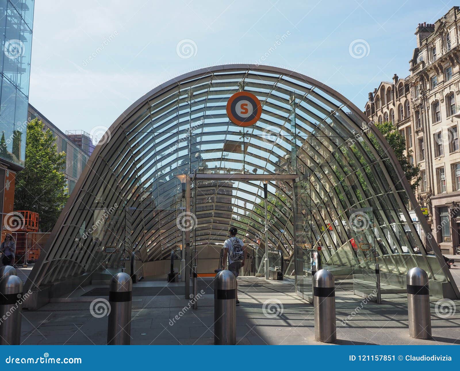 Subway station in Glasgow editorial photo. Image of urban - 121157851