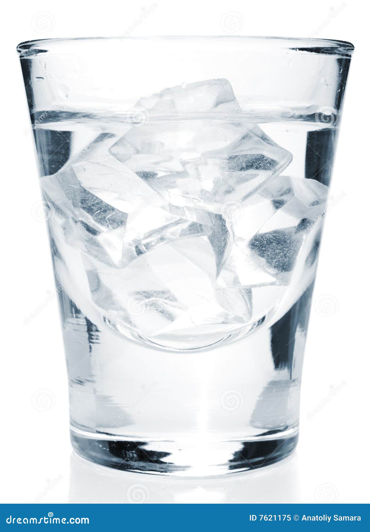Glass with alcohol drink stock image. Image of cool, cocktail - 7621175