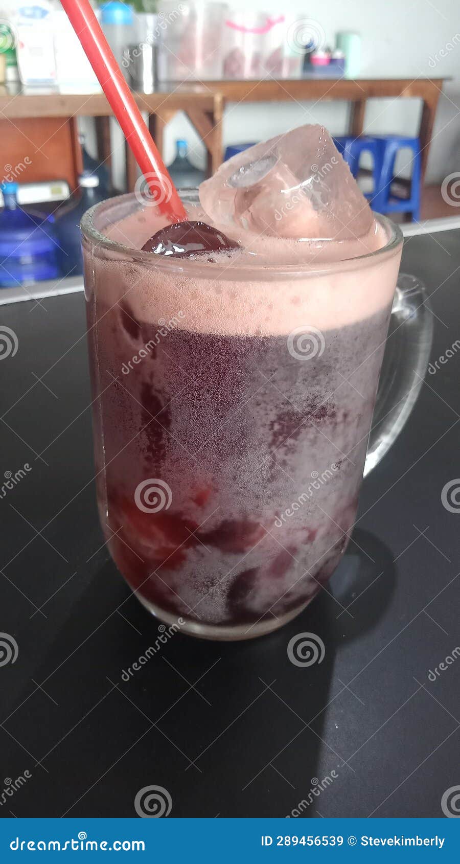 A Glass of Badak with Ice in Waroong Stock Image - Image of bakmi ...