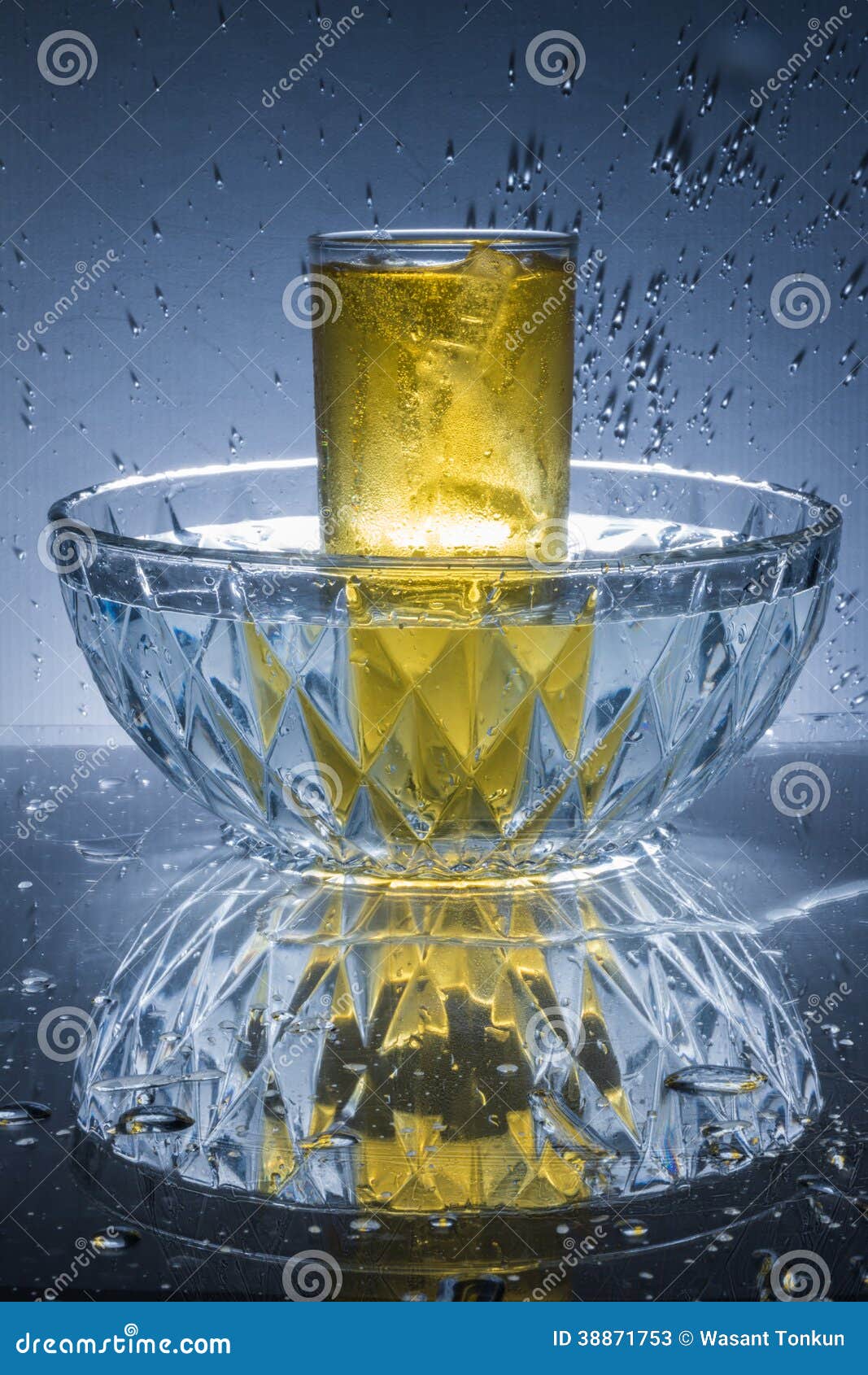 Glass of beer stock image. Image of drink, gold, golden - 38871753