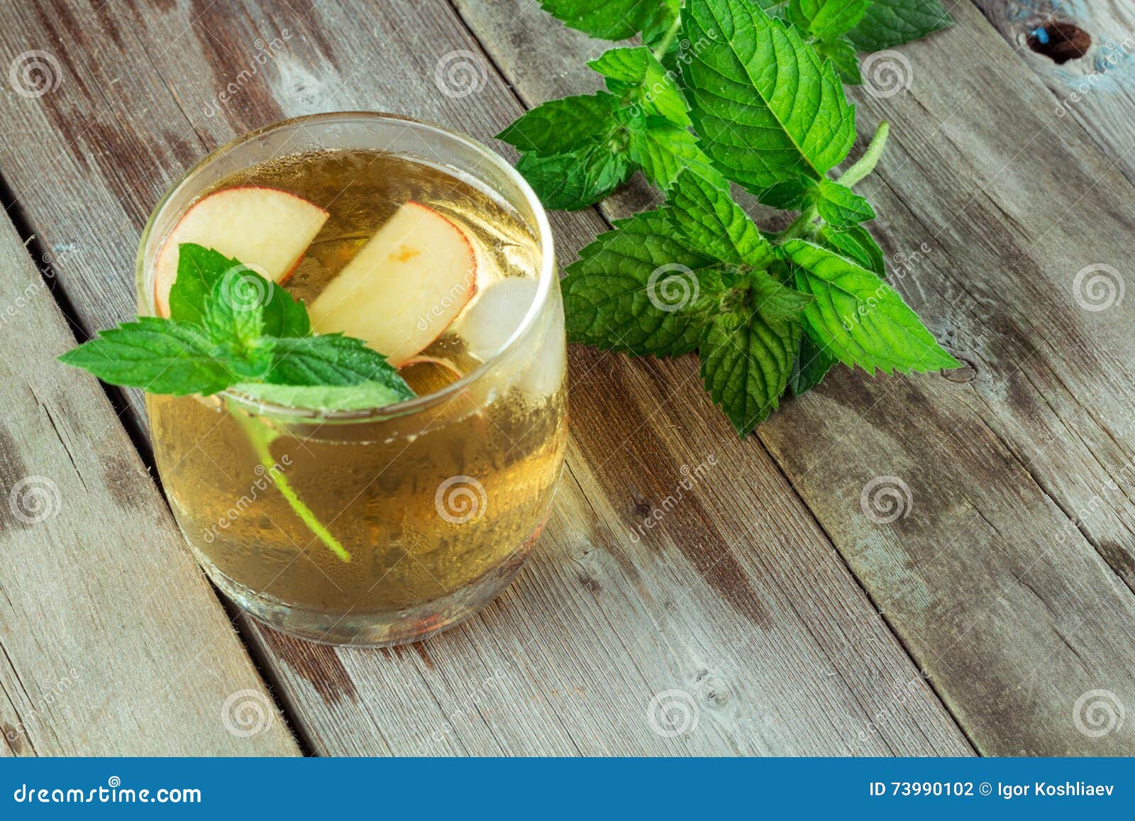 Glass of Cool Green Tea with Mint and Apples Stock Photo - Image of ...