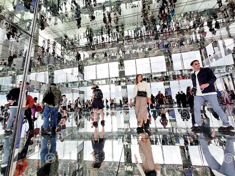 Glass Floors of the Summit One Vanderbilt Editorial Photo - Image of ...