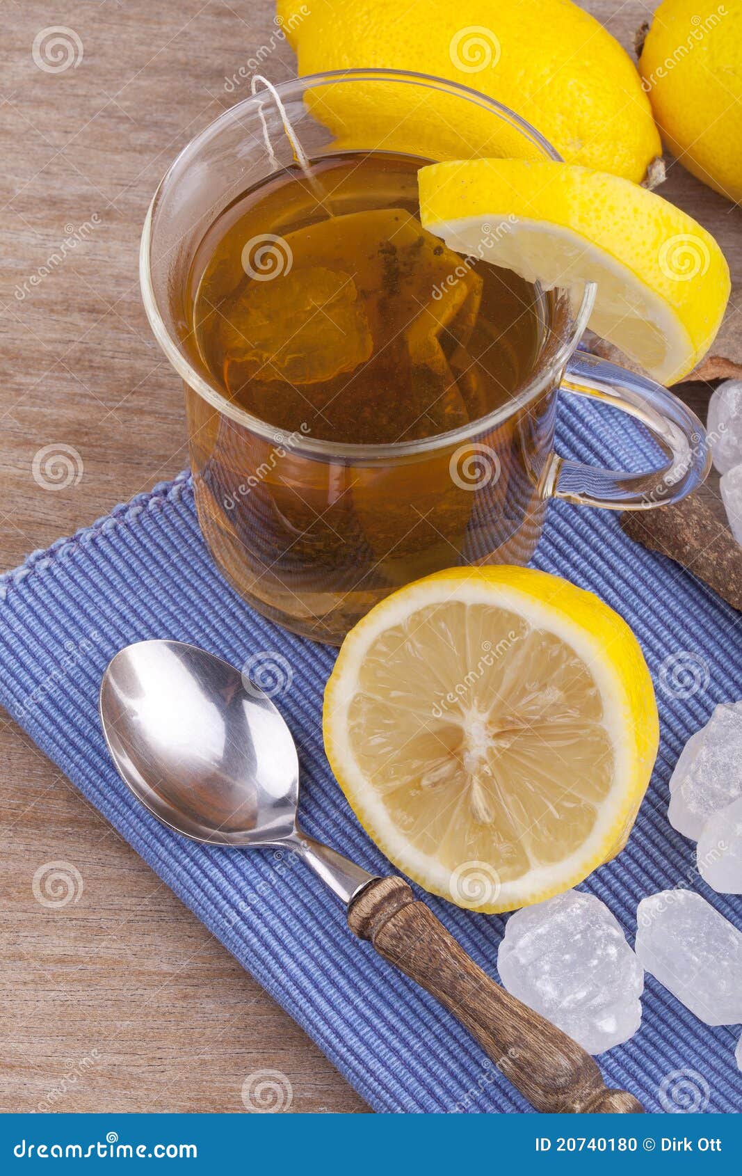 Glass with Fresh Hot Lemon Tea Stock Photo - Image of drink, cinnamon ...