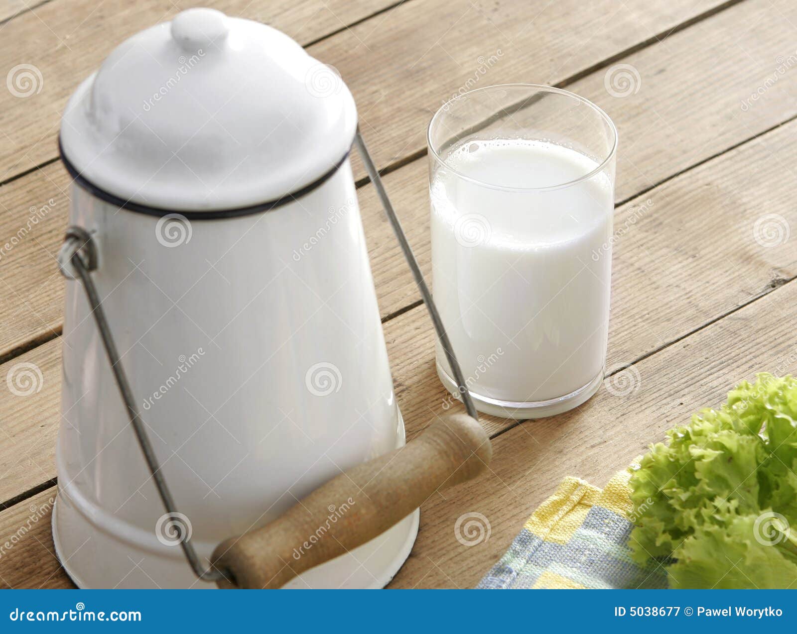Glass of fresh milk stock image. Image of drop, lunch - 5038677