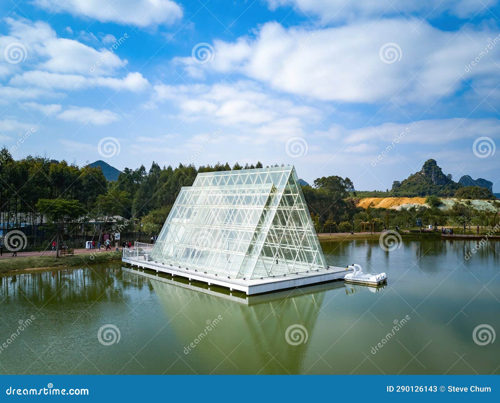 Glass House Triangle Church by the Lake Stock Image - Image of tree ...