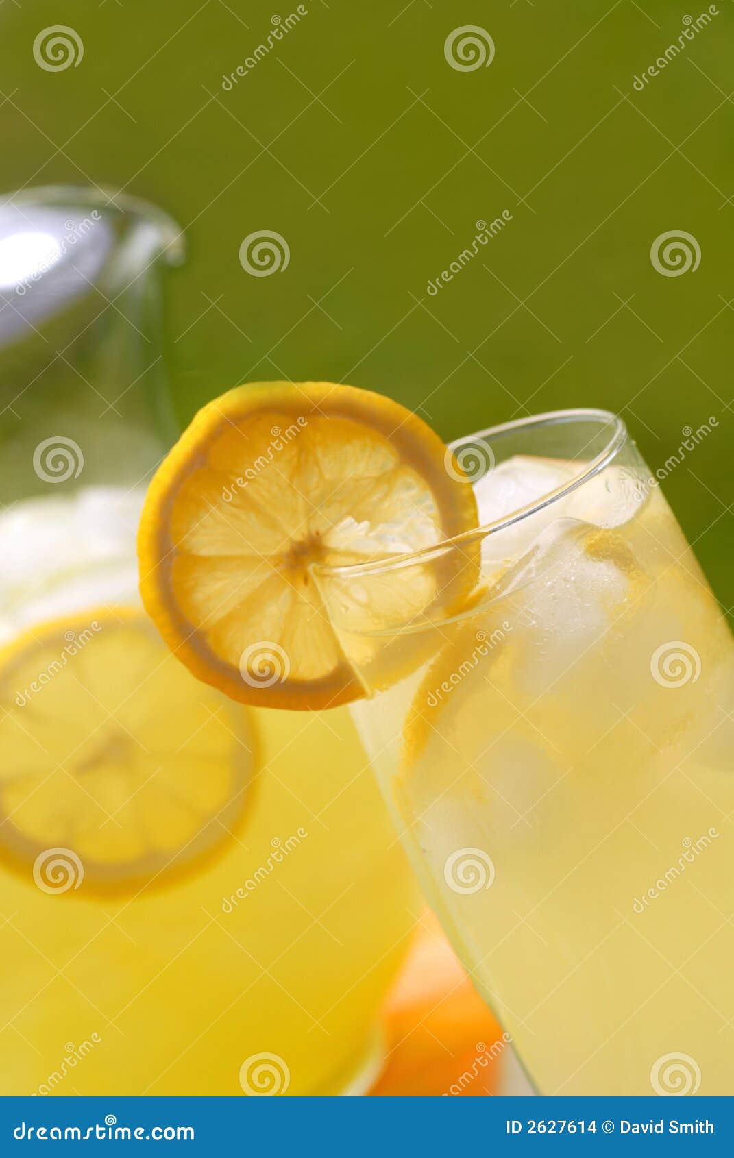 A Glass of Ice Cold Lemonade Stock Photo - Image of summertime, cold ...