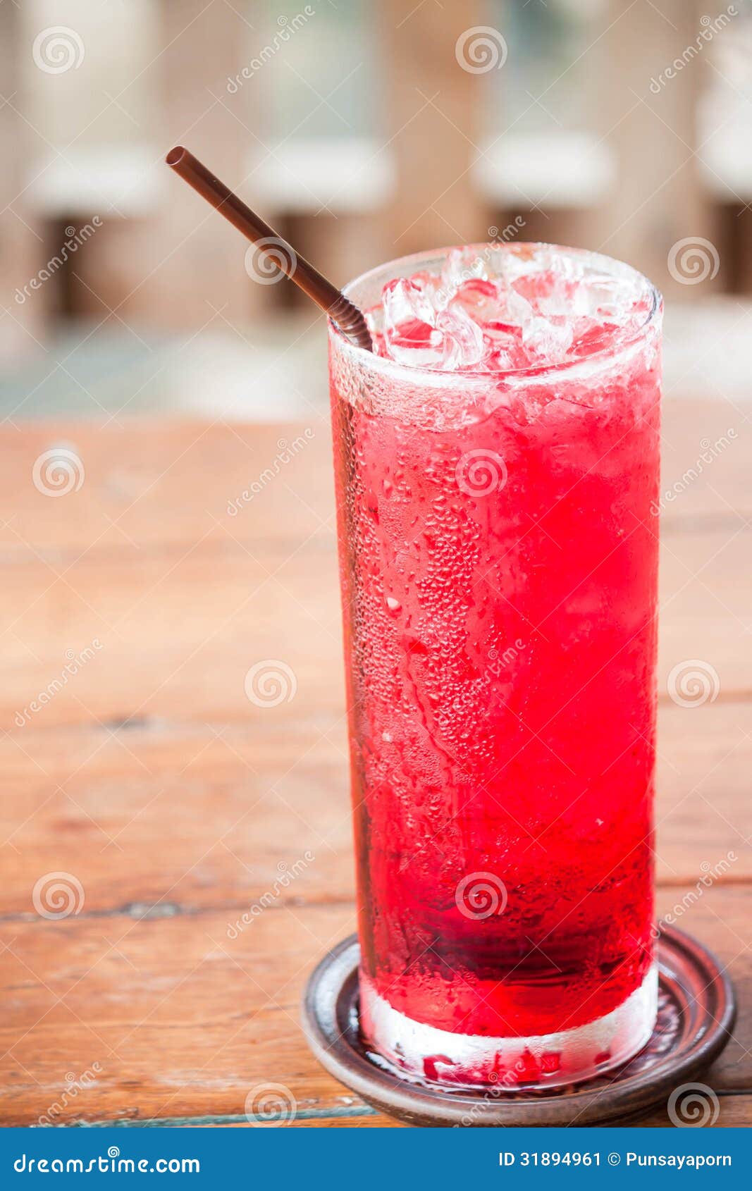 Glass of iced red drink stock image. Image of alcohol - 31894961