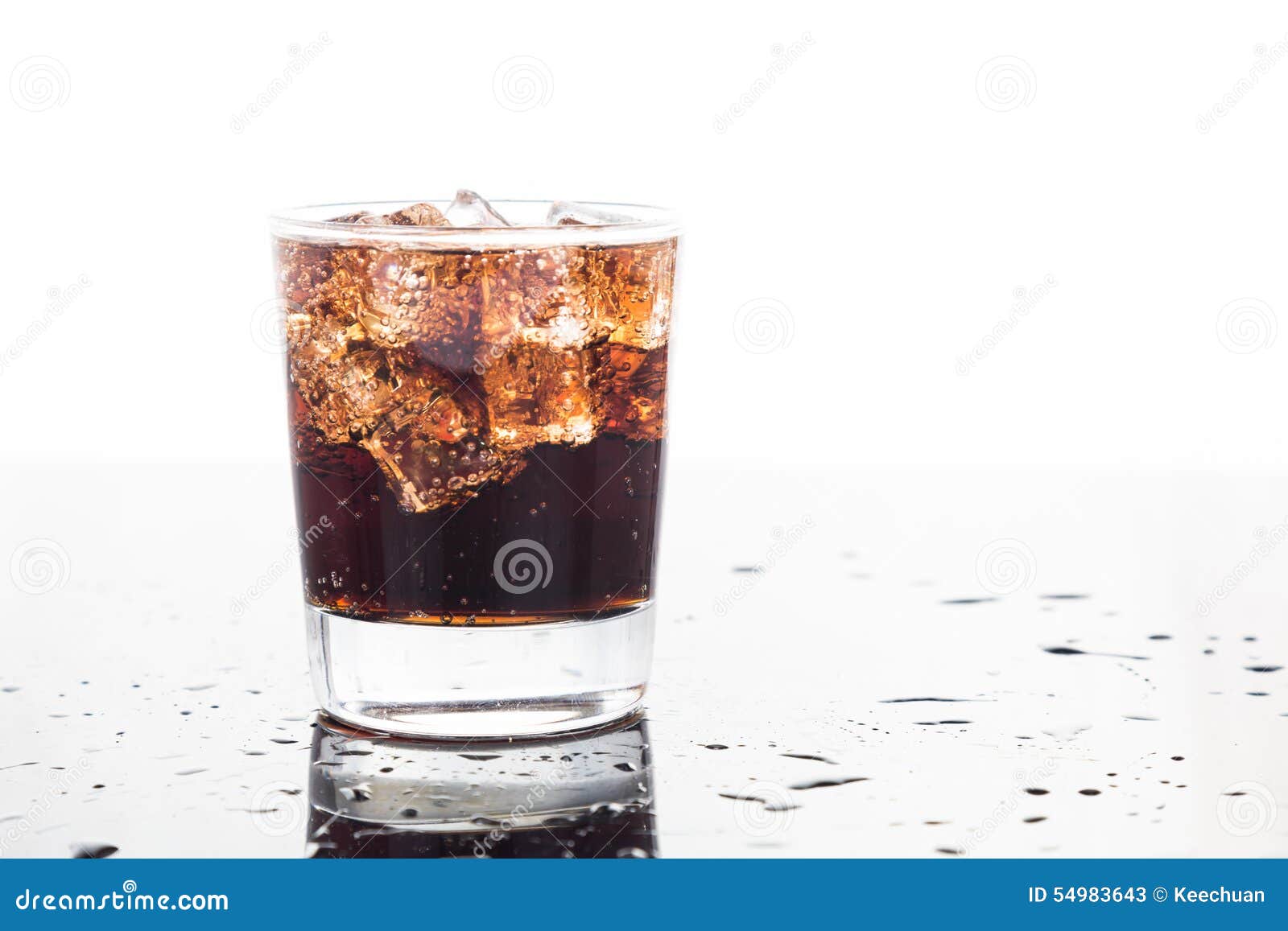 A Glass of Refreshing Cold Fizzy Cola Drinks Stock Image - Image of ...