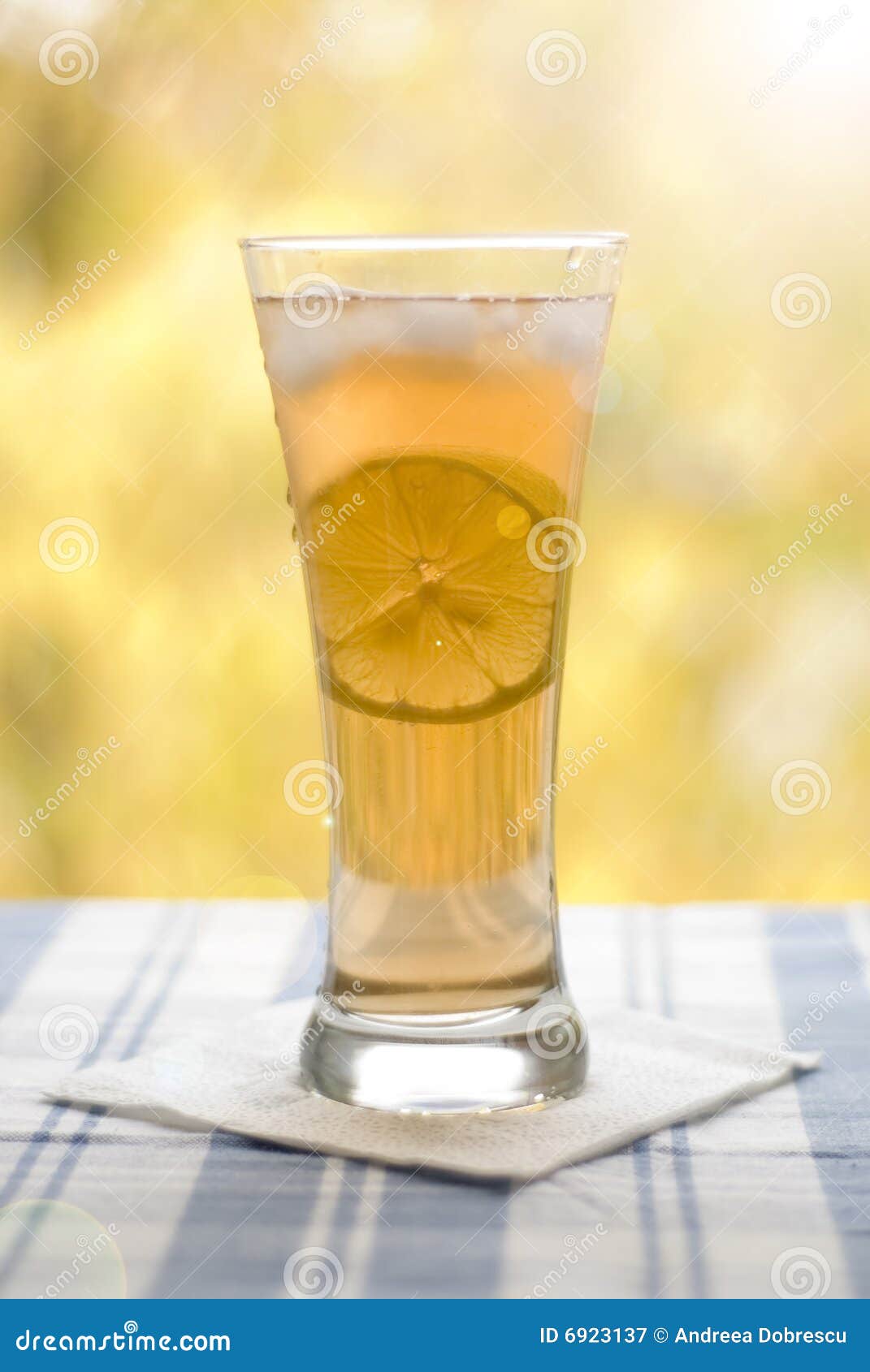 Glass with tea and lemon stock image. Image of lemon, reflection - 6923137