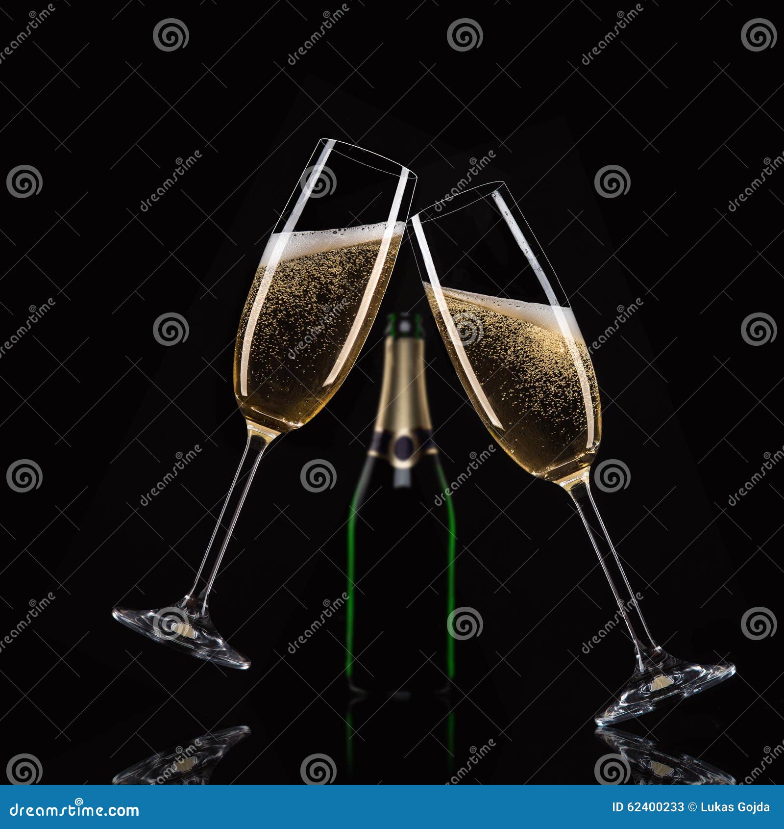 Glasses Of Champagne With Splash Stock Image Image Of Beverage Fizz