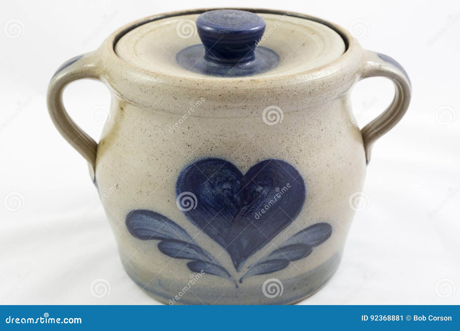 Glazed ceramic bean pot stock image. Image of beanpot - 92368881