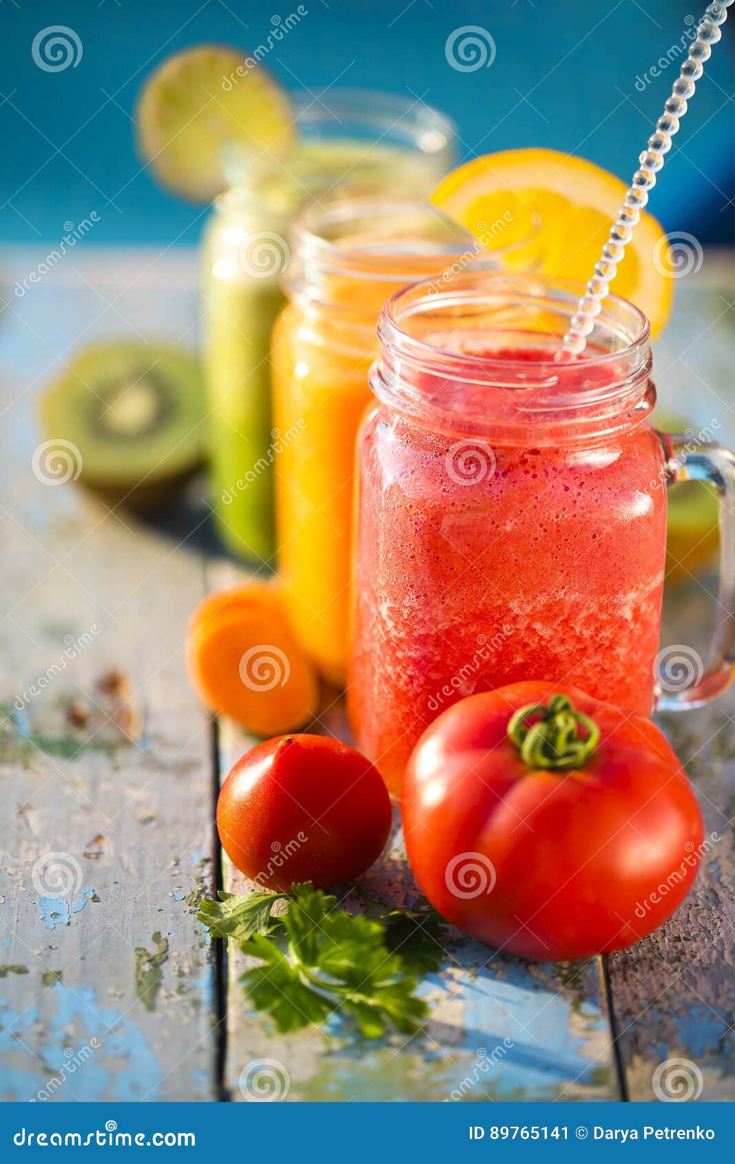 Glazen Groente En Vruchtensap Stock Afbeelding - Image of glas ...