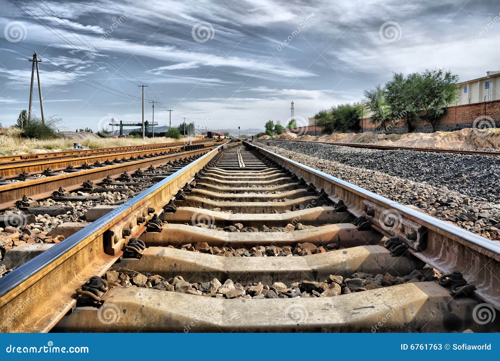 Gleis stockbild. Bild von gleis - 6761763