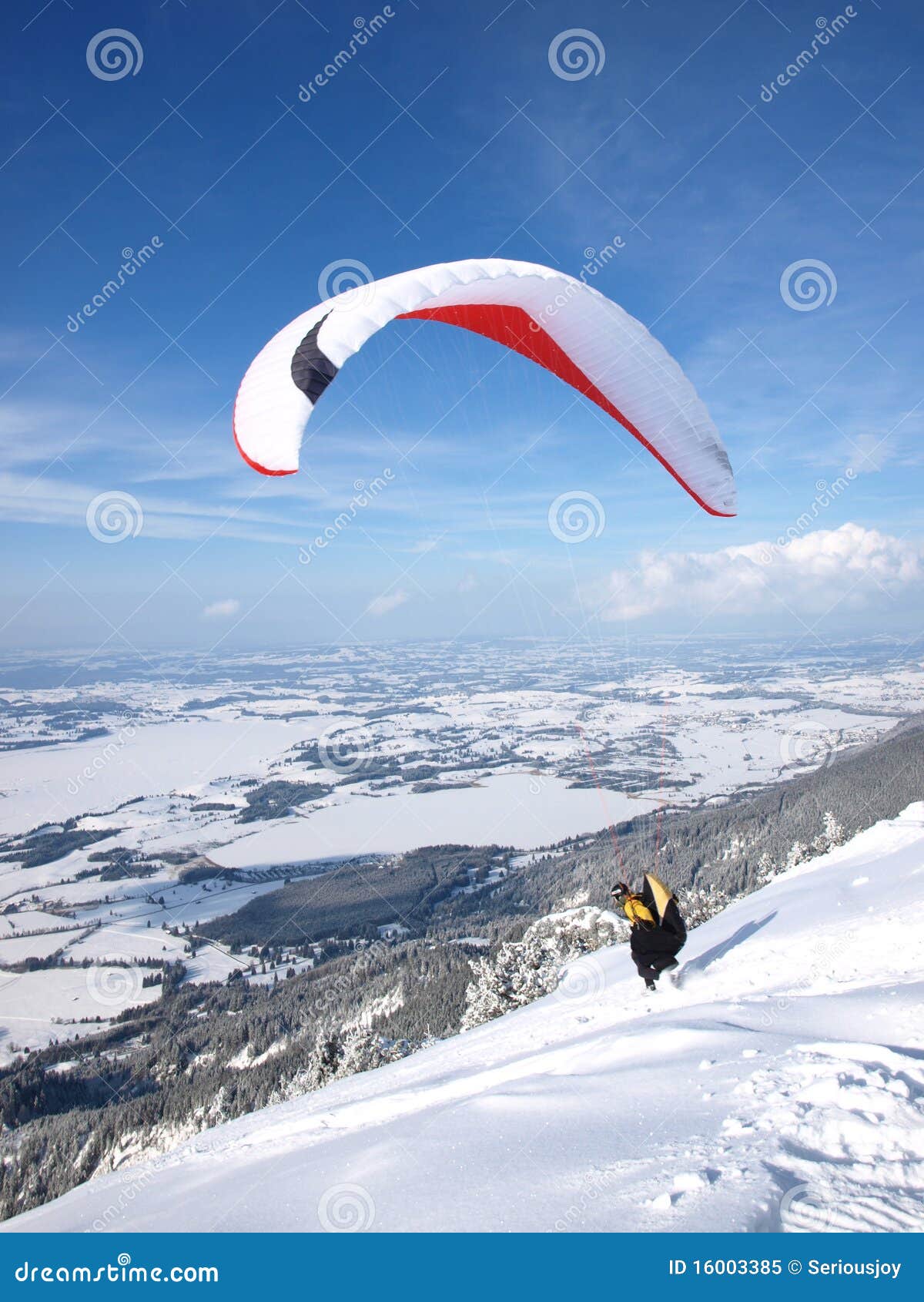 Gleitschirm stockbild. Bild von frost, gleitschirmfliegen - 16003385
