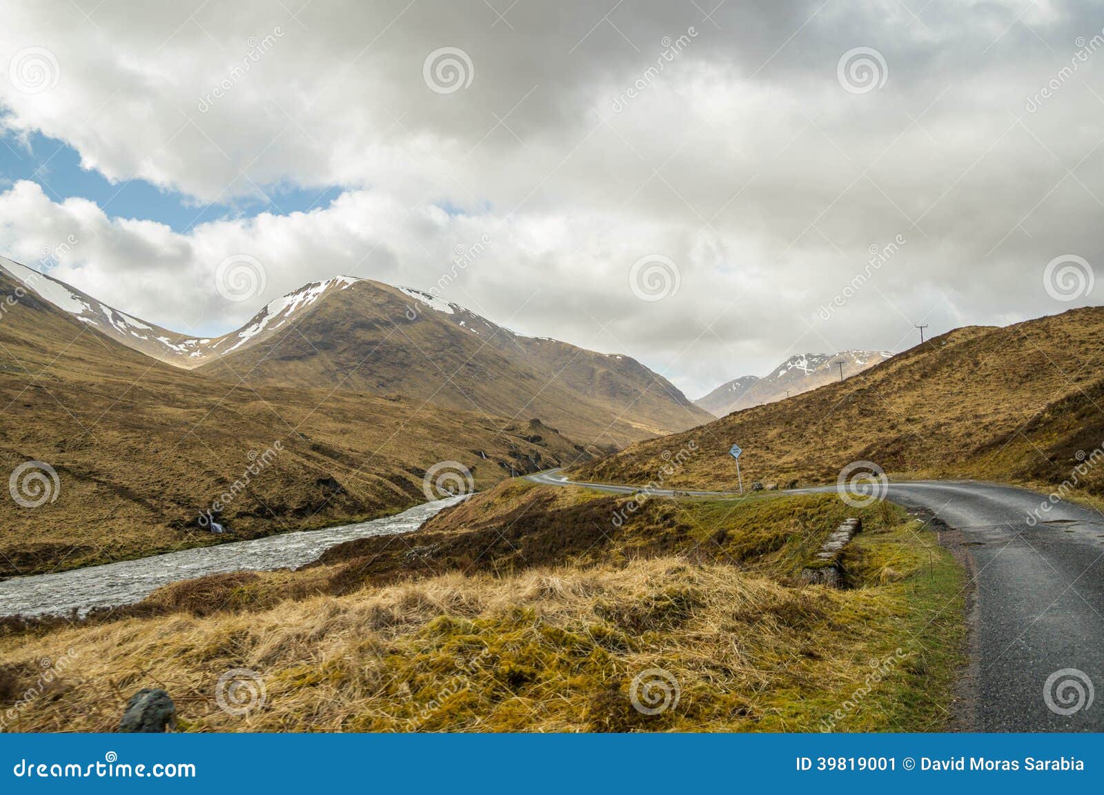 Glencoe Valley stock image. Image of river, lago, scotland - 39819001