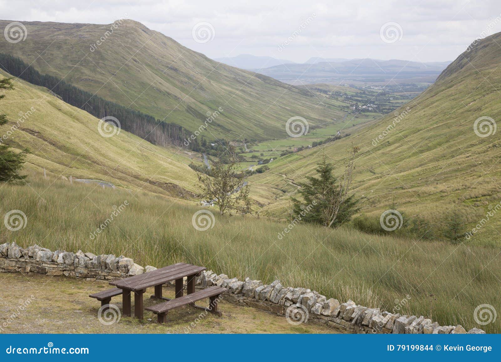 Glengesh Mountain Pass, Donegal Stock Photo - Image of highland, loch ...