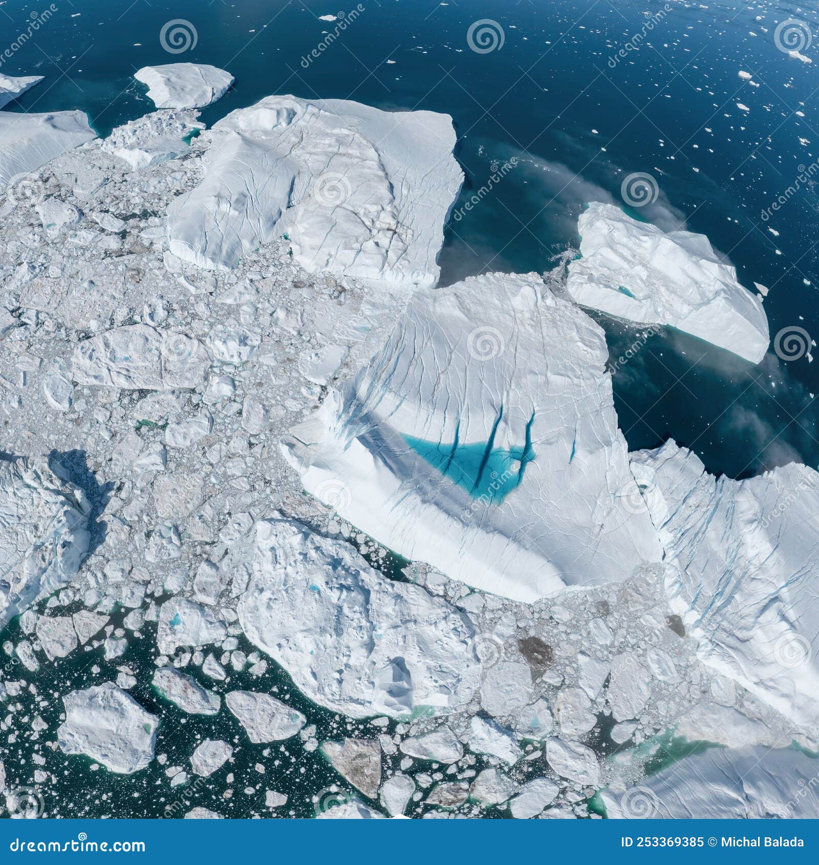 Gletsjers Drone Aerial Image Van De Klimaatverandering En De Opwarming ... Gletsjers Drone Aerial Image Van De Klimaatverandering En De Opwarming ...