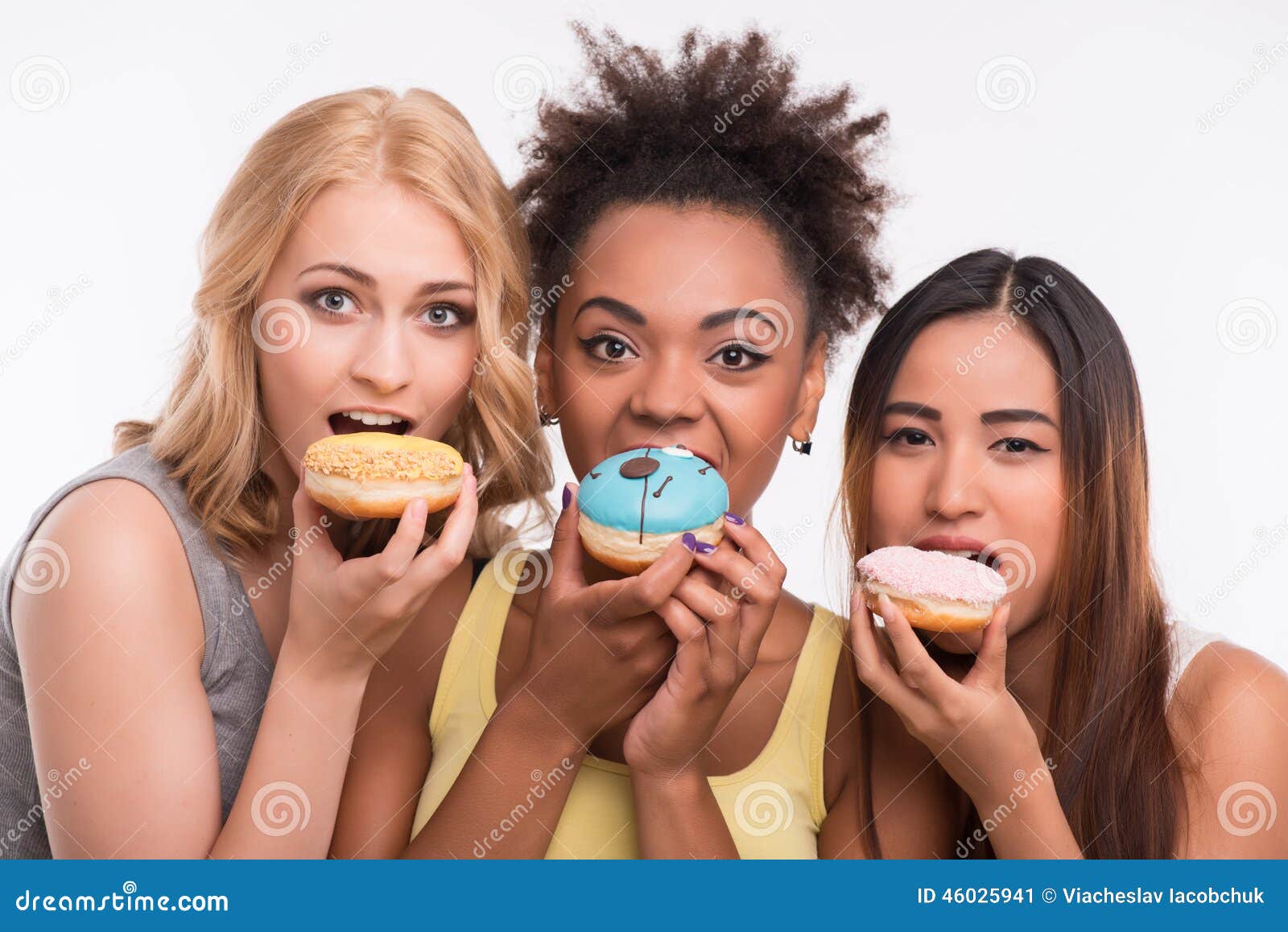 Gli Amici Sono Sempre Insieme Immagine Stock - Immagine di gioia ...