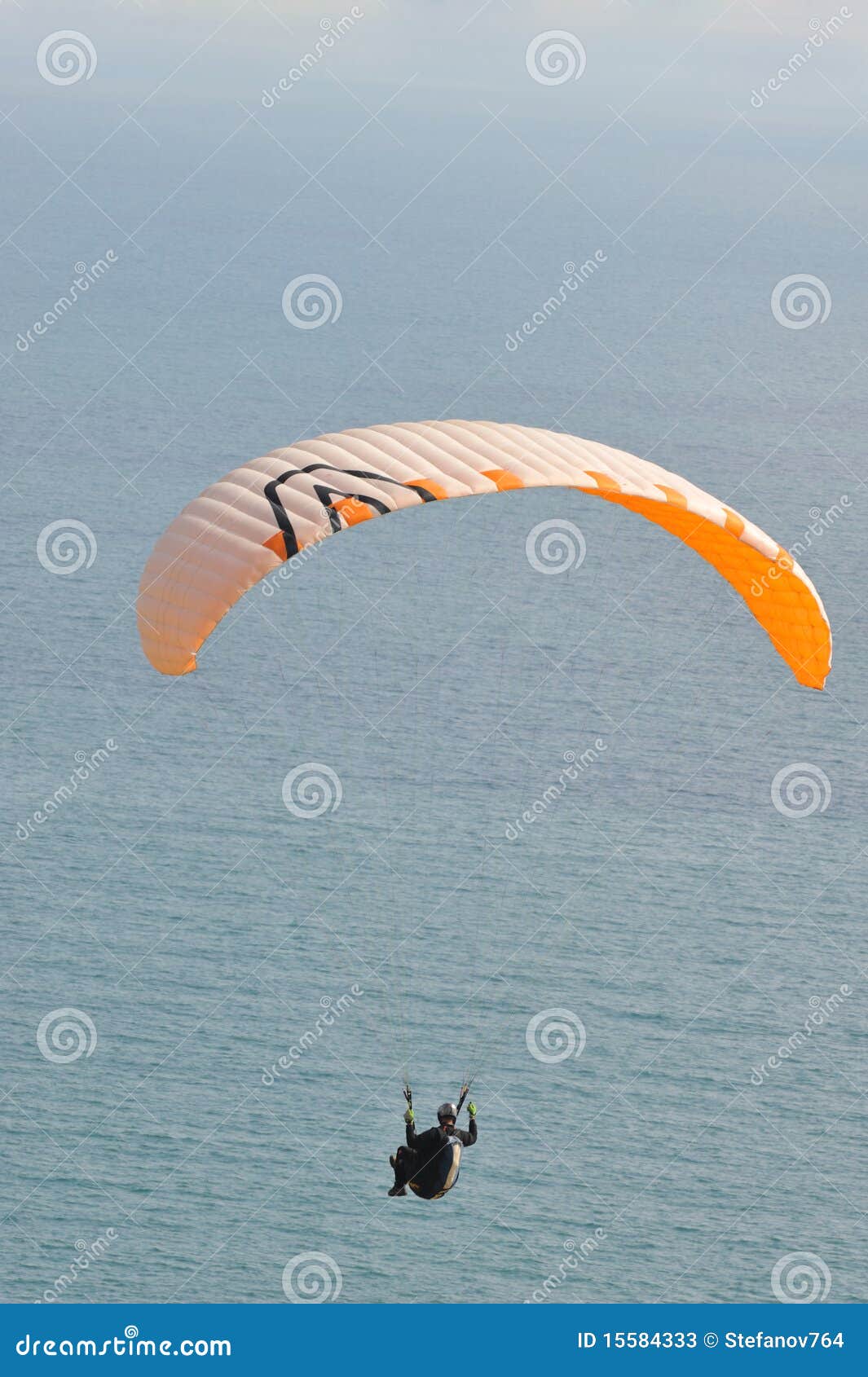 Glider flying stock image. Image of horizon, people, paraglider - 15584333