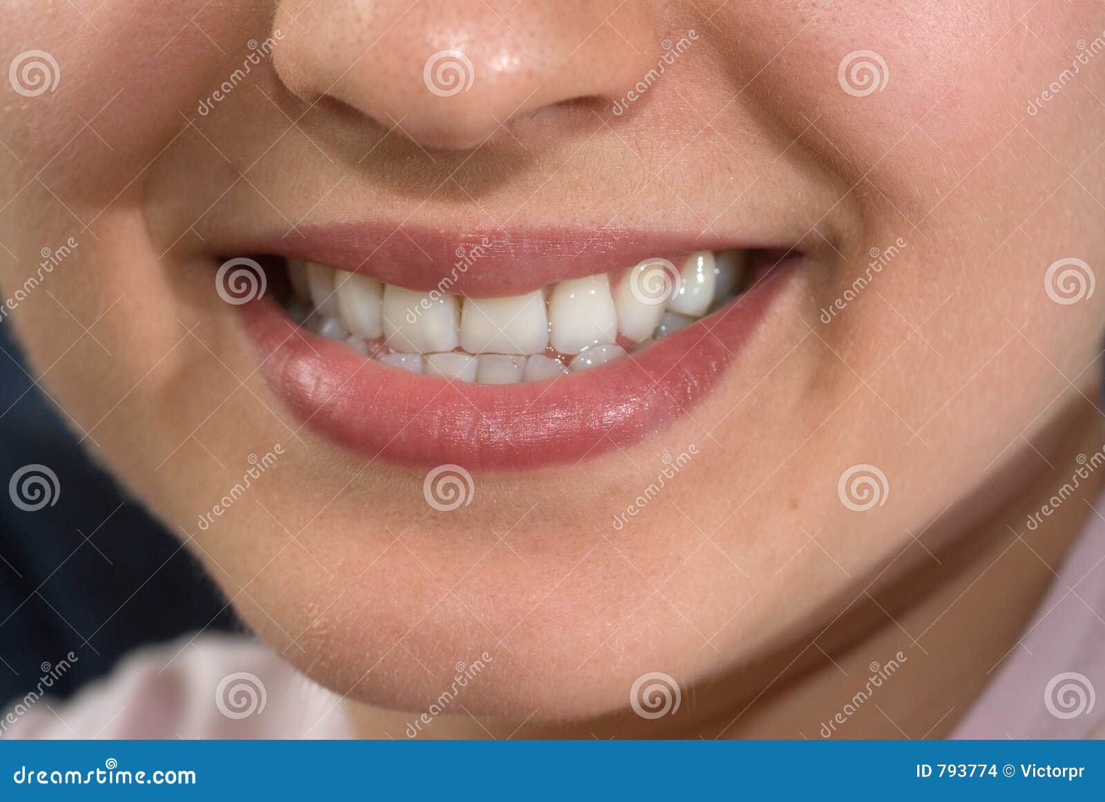 Glimlach stock foto. Image of schoonheidsmiddelen, mensen - 793774
