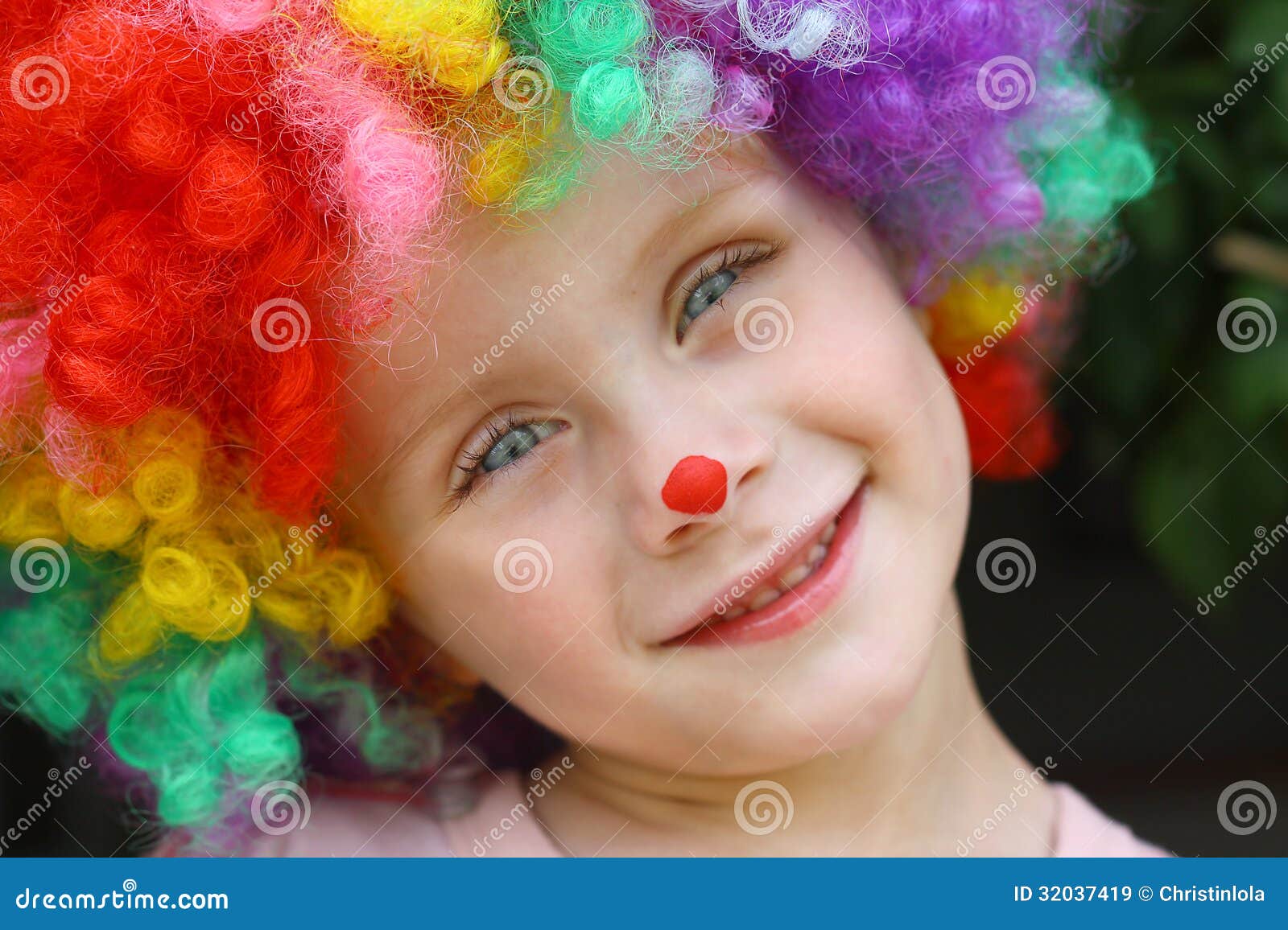 Glimlachend Kind in Clown Costume Stock Afbeelding - Image of viering ...