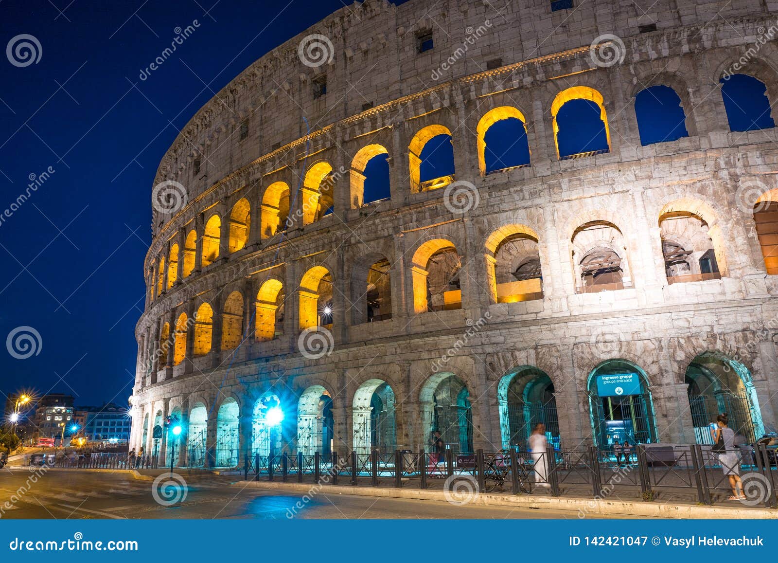 Glimpse of the Colosseum at Night Editorial Photography - Image of ...