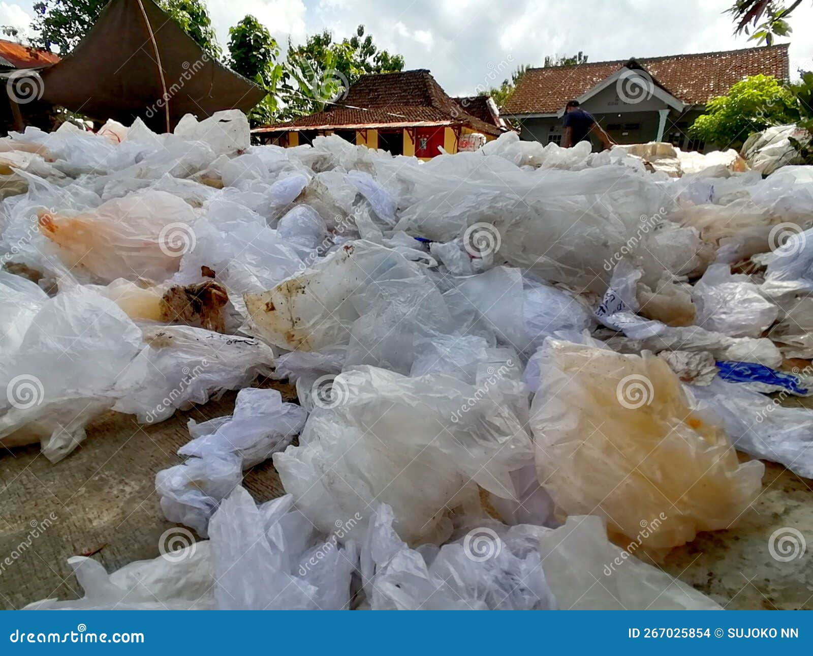 Global Plastics Garbage Problem Stock Photo - Image of spring, water ...