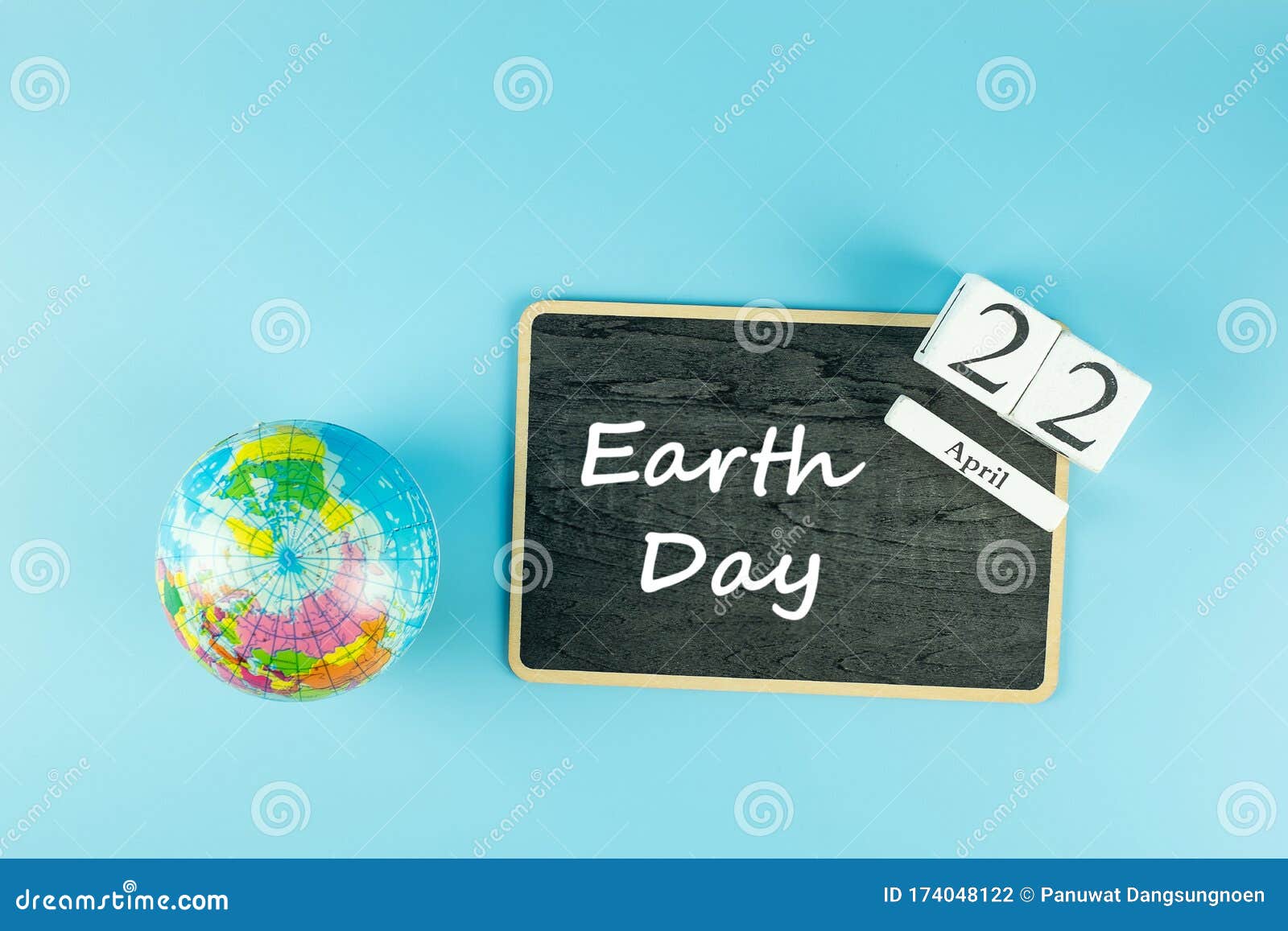 Globe and 22th April Calendar on Blue Background. Happy Earth Day and ...