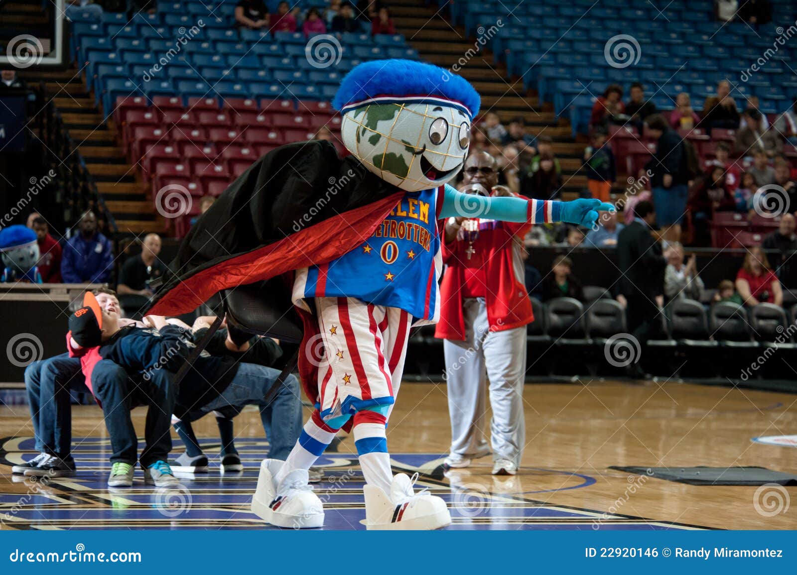 Globie the Mascot editorial photo. Image of entertainment - 22920146