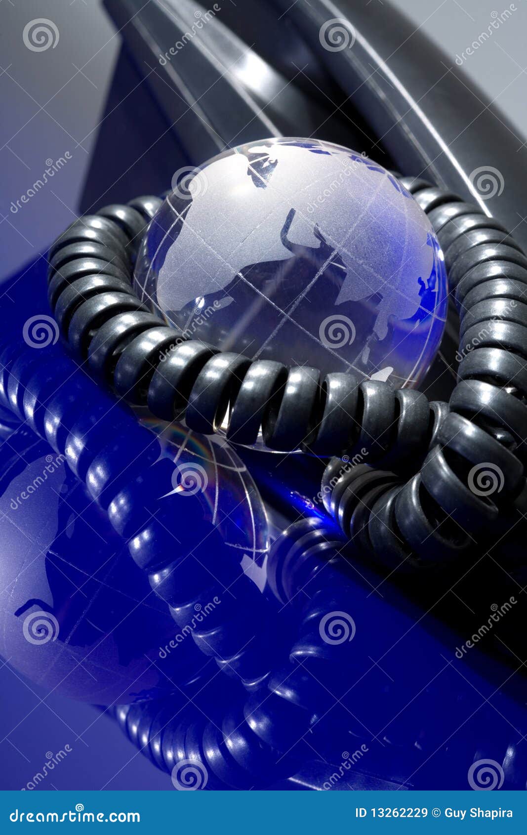 Globo De Cristal Con El Teléfono Imagen de archivo - Imagen de teléfono ...