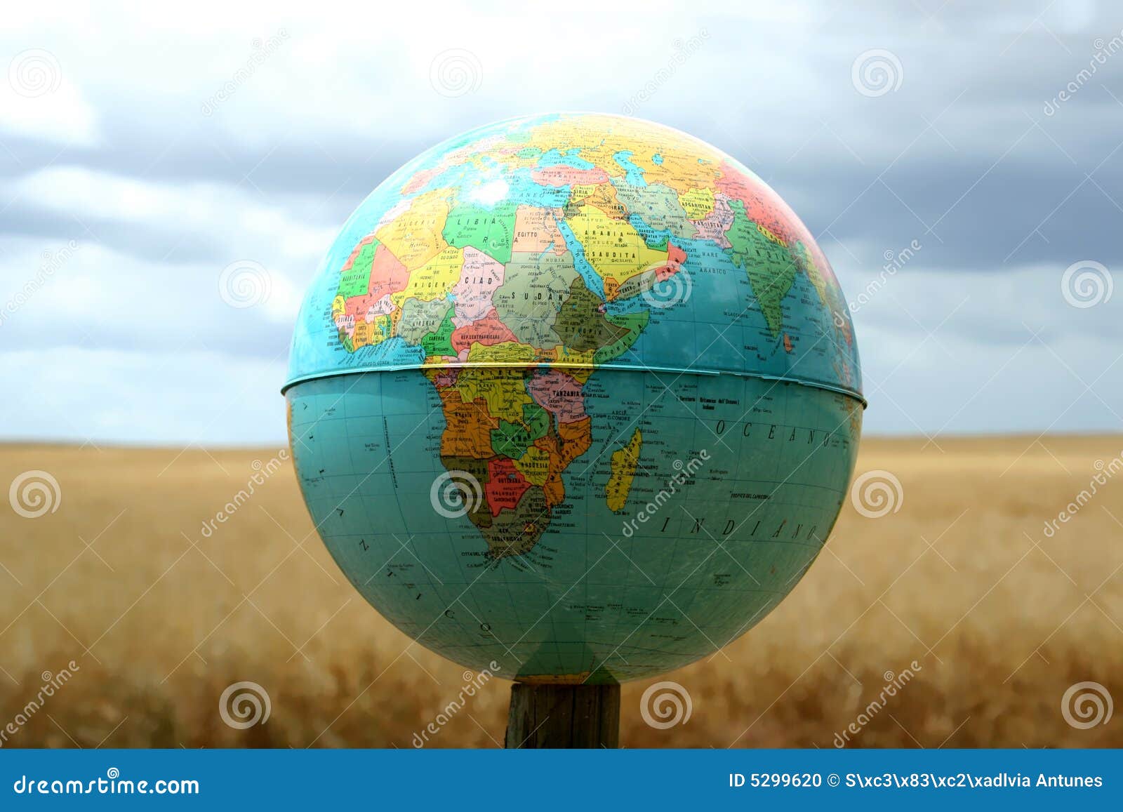 Globo del mundo foto de archivo. Imagen de tierra, correspondencia ...