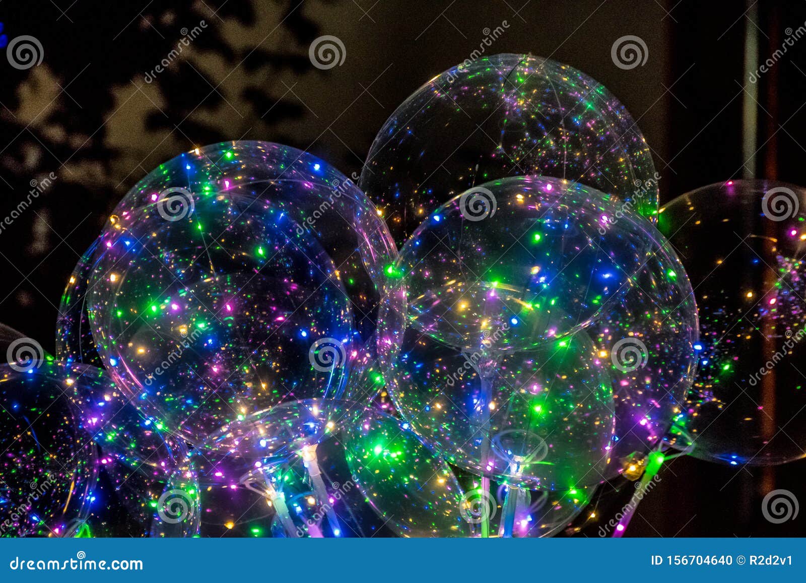 Globos Festivos Con Luces LED Foto de archivo - Imagen de bulbos ...