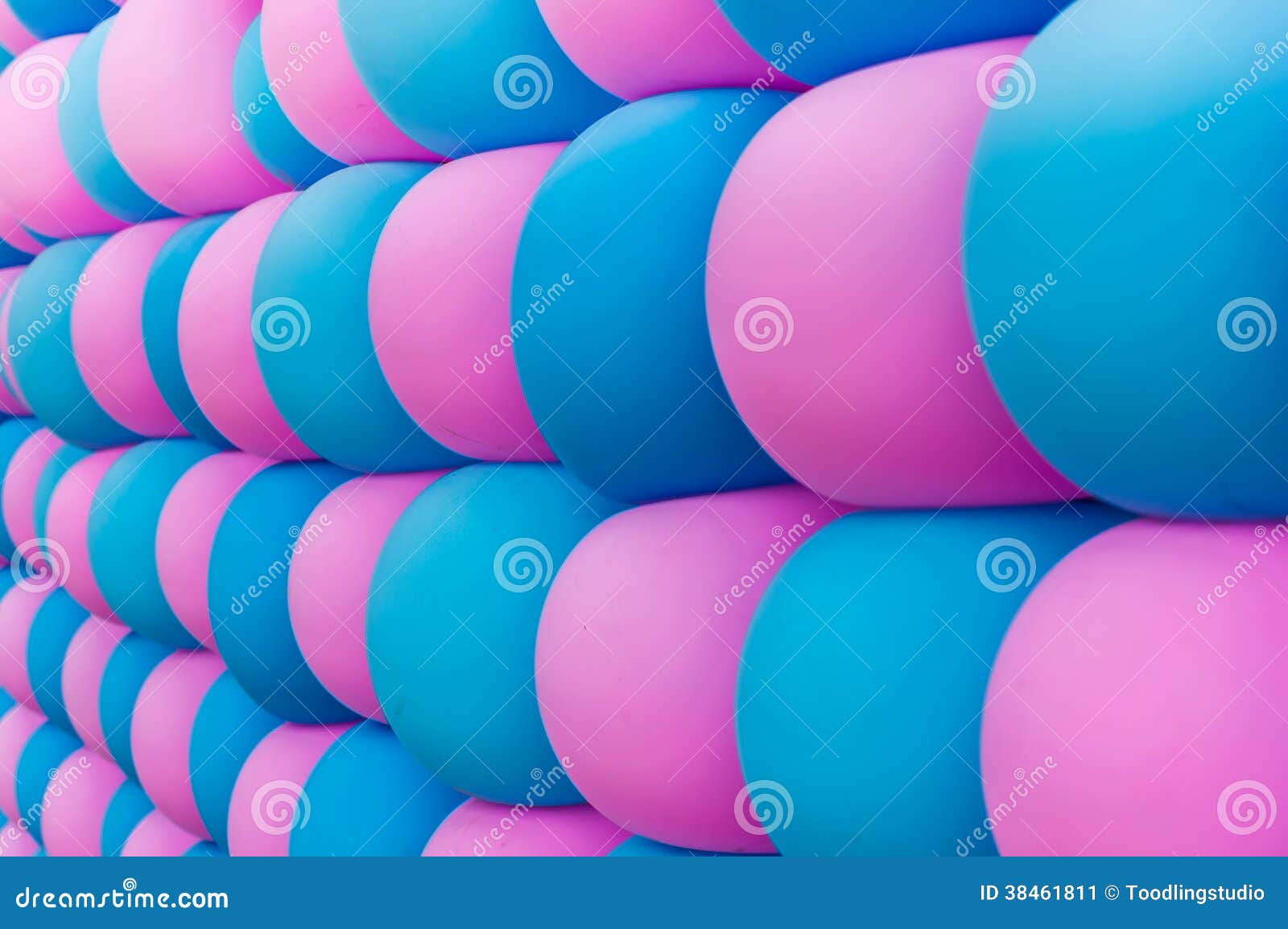 Globos rosados y azules imagen de archivo. Imagen de aniversario - 38461811