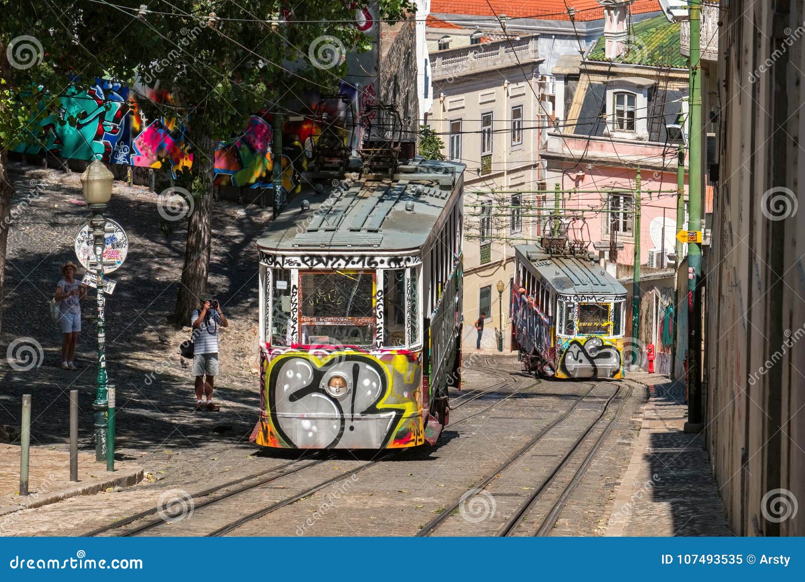 Gloria Funicular Lisboa, Portugal Imagem Editorial - Imagem de trem ...