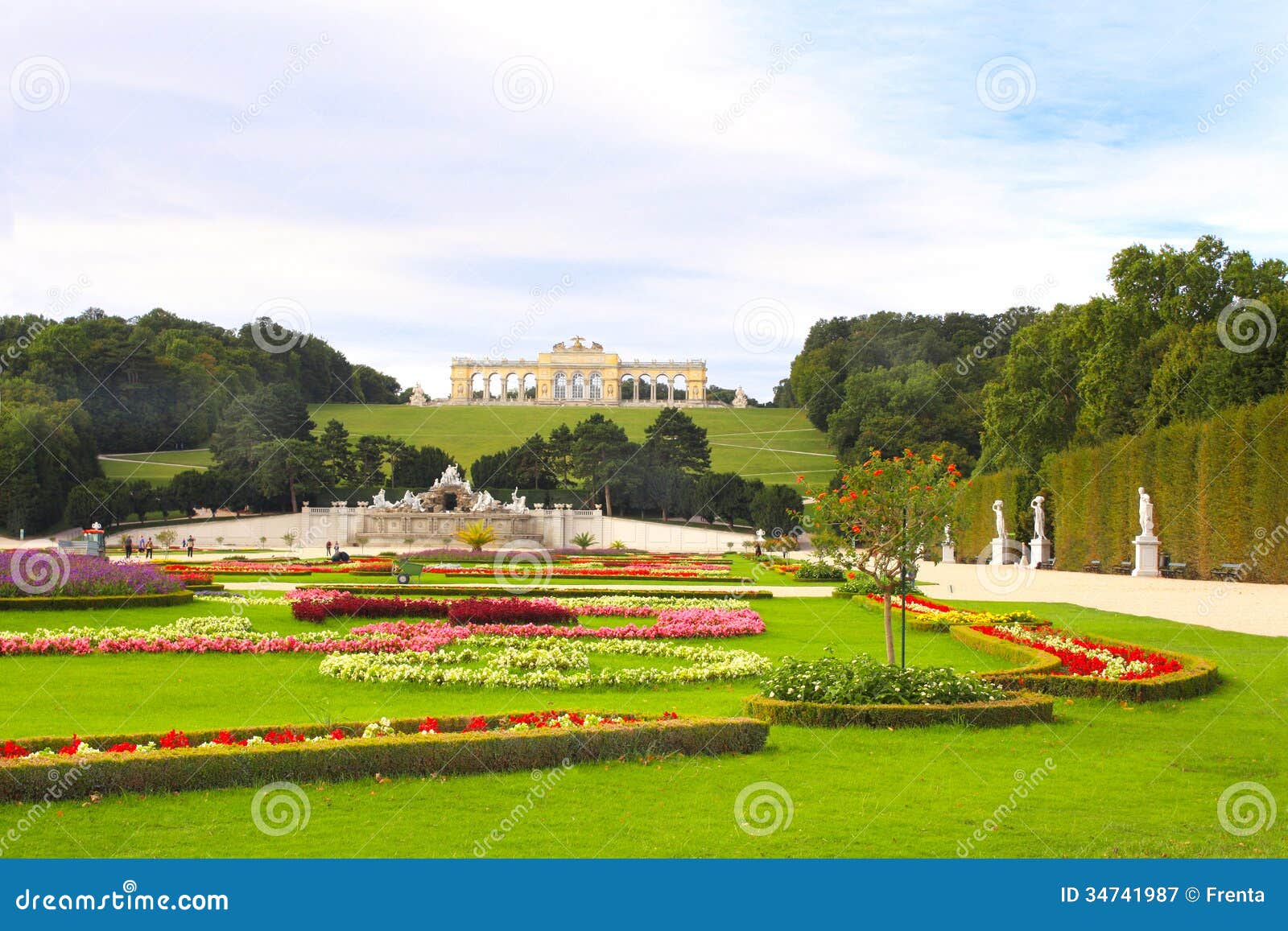 Gloriette and Schonbrunn Gardens, Vienna Editorial Photography - Image ...