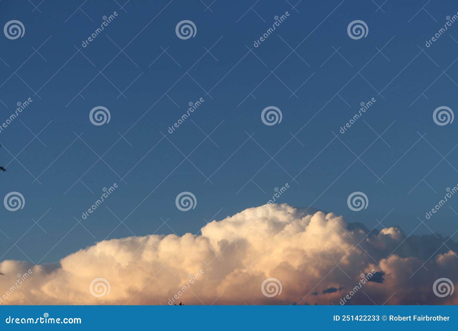Glorious Bright Cloudy Horizon Stock Image - Image of dawn, sunrise ...