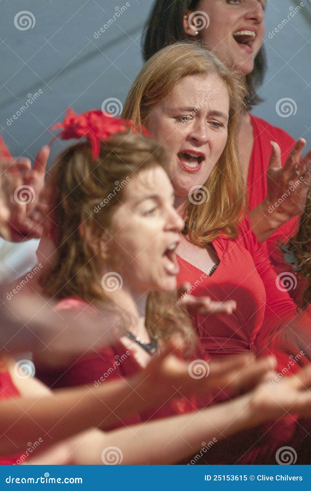 Glorious Chorus Choir Performing Live Editorial Image - Image of singer ...