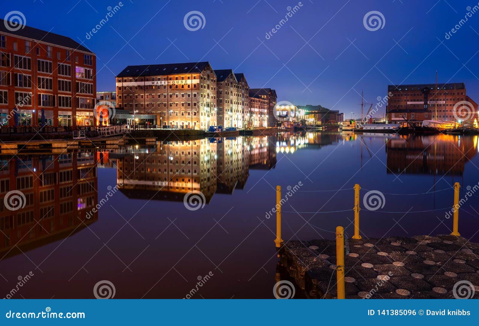 Gloucester Docks on Sharpness Canal. Warehouse Apartments Reflected in ...