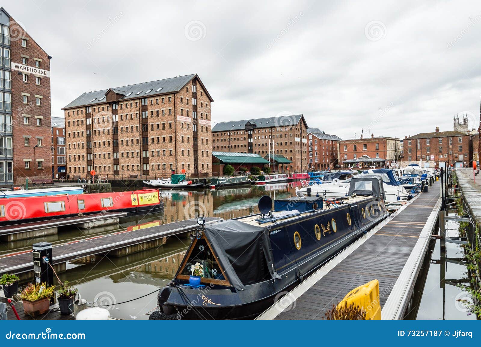 Gloucester Docks at sunset editorial photography. Image of england ...