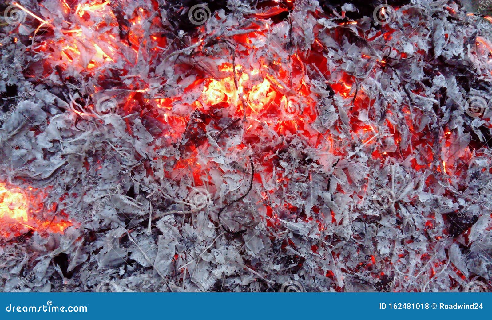 cinder, ember, ash, clinker | WordReference Forums