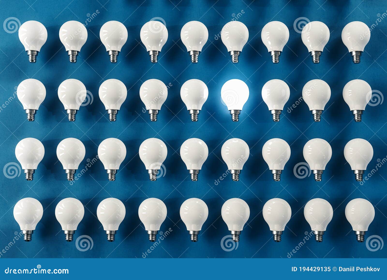 Glowing Lamp and Many Lamp on Blue Background Stock Illustration ...