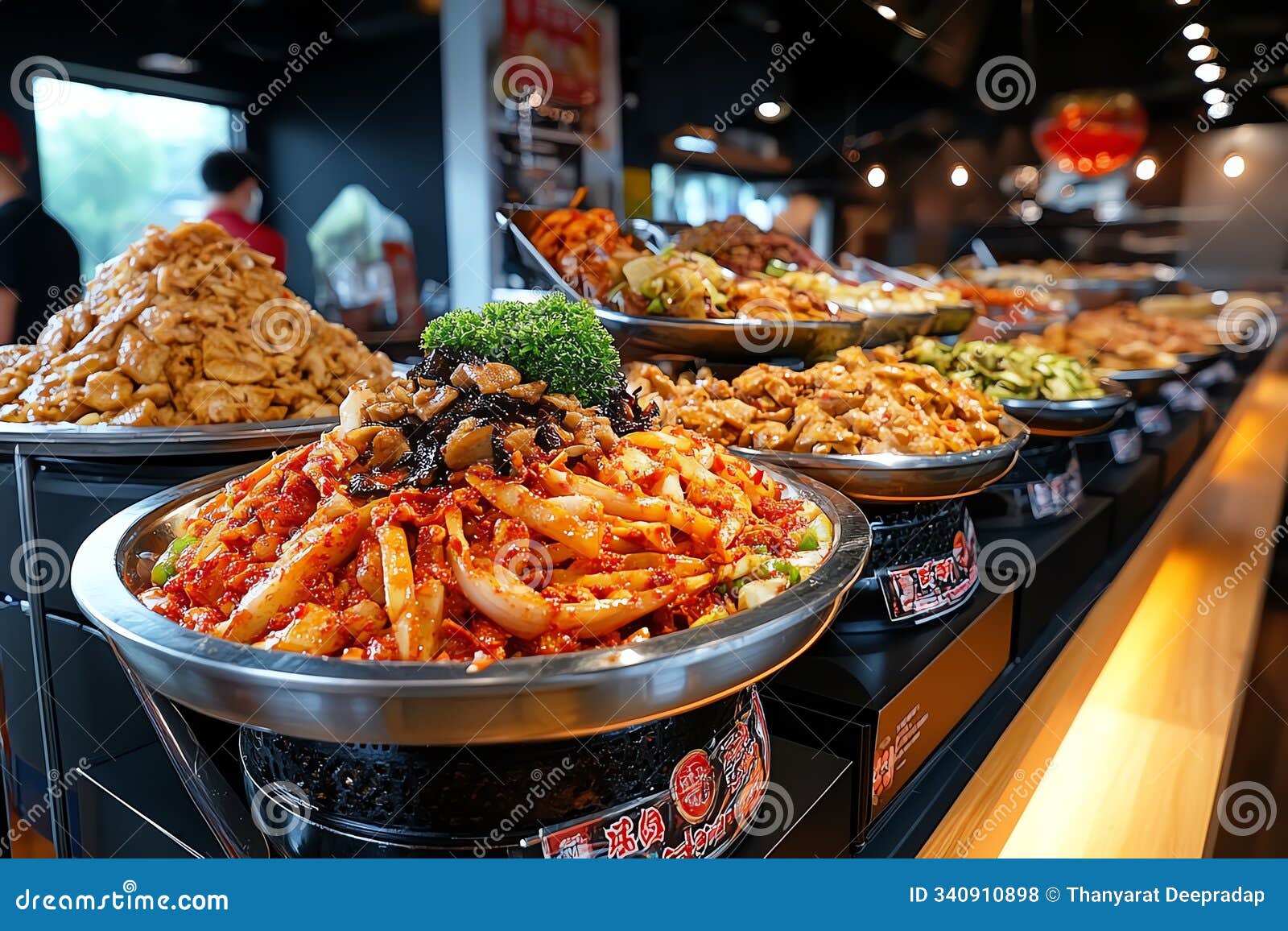 Gluttony, Overflowing Tables, Bottomless Bowls Show the Extreme ...